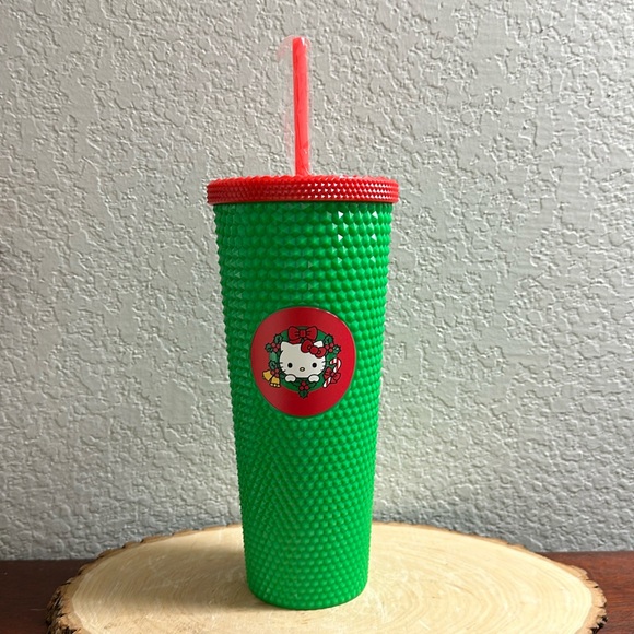 Hello Kitty | Dining | New Hello Kitty 24 Ounce Tumbler With Straw ...